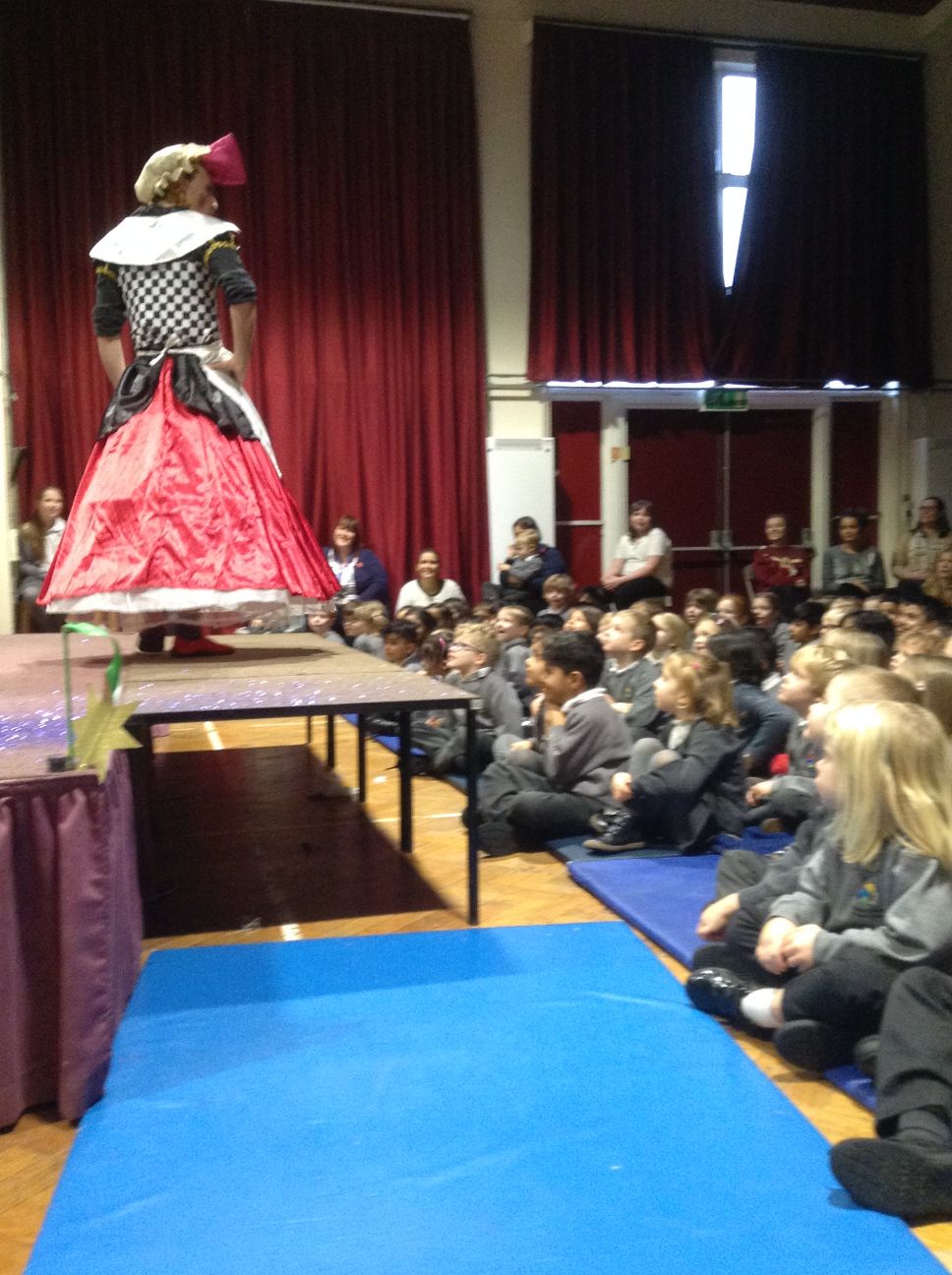 Bizarre pantomime at school | Farsley Farfield Primary School